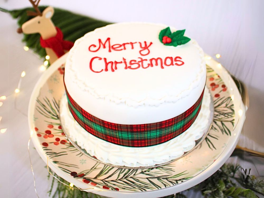 Make Christmas Magical - Miss Maud